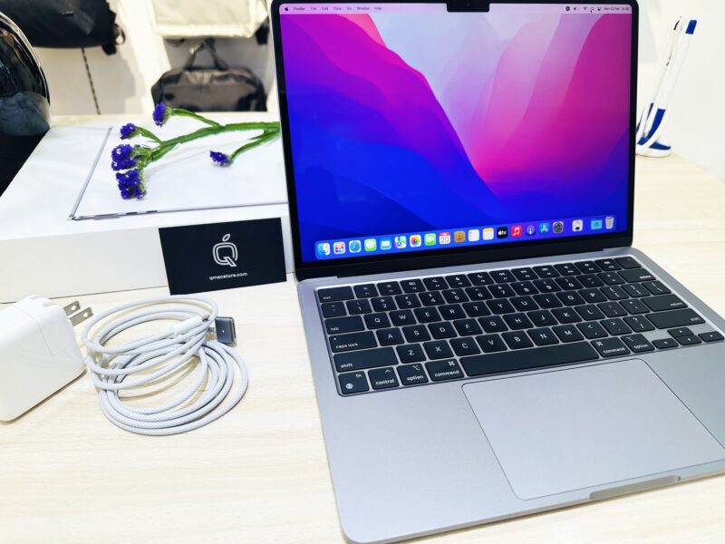 MacBook Pro được trang bị màn hình OLED | QMac Store