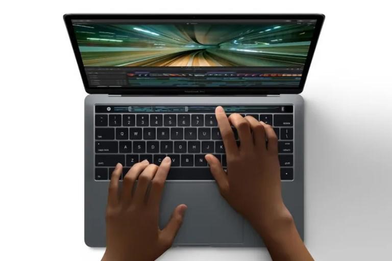 Apple có thể giới thiệu MacBook màn hình cảm ứng? | QMac Store
